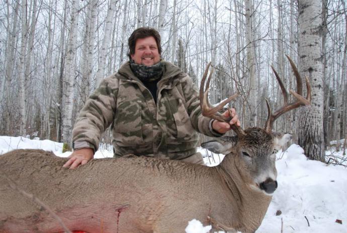 Saskatchewan Whitetail Deer Hunting Guide, Outfitter, Booking Agent