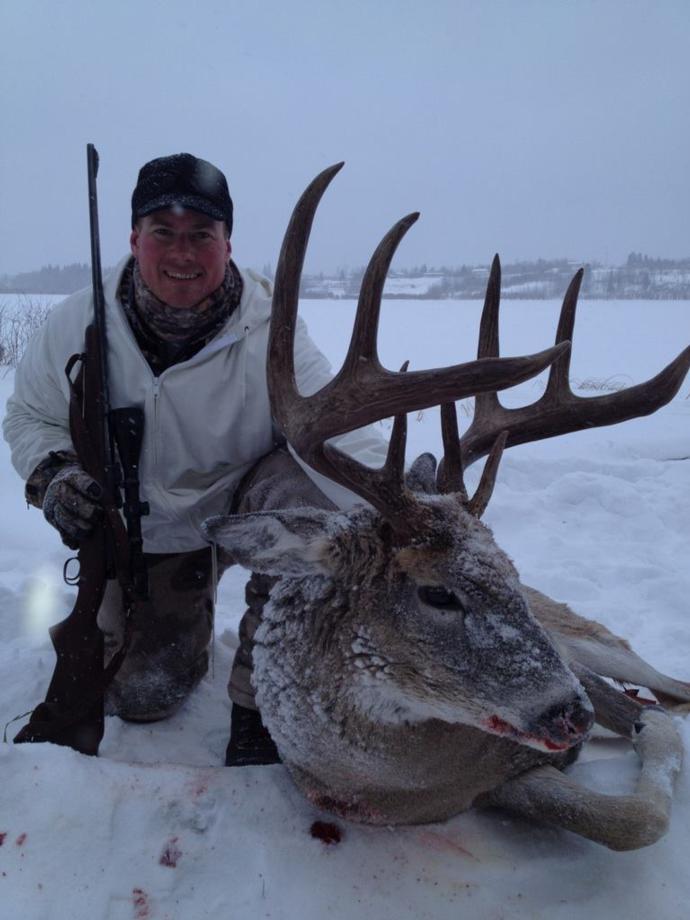 Saskatchewan Whitetail Deer Hunting Guide, Outfitter, Booking Agent