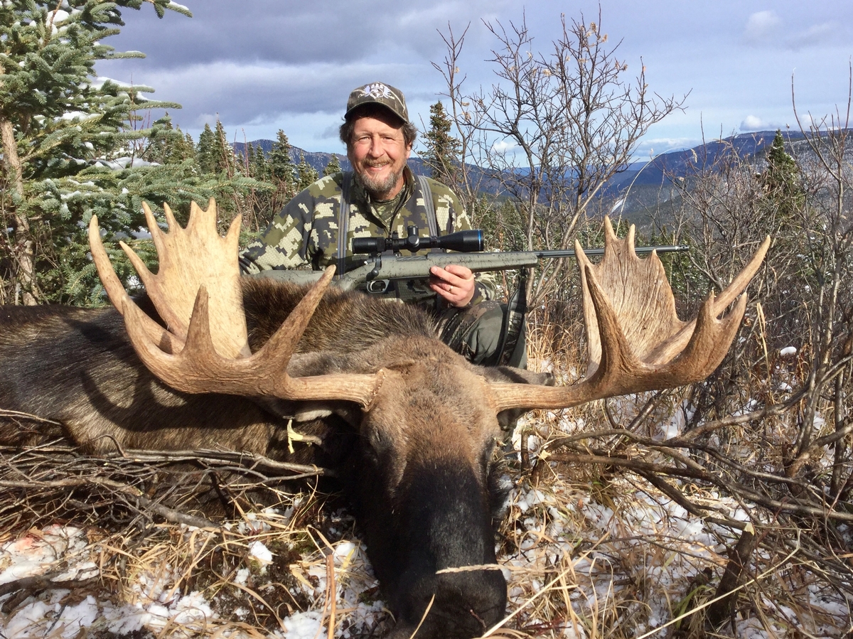 British Columbia Moose Hunting Guide, Outfitter, Booking Agent